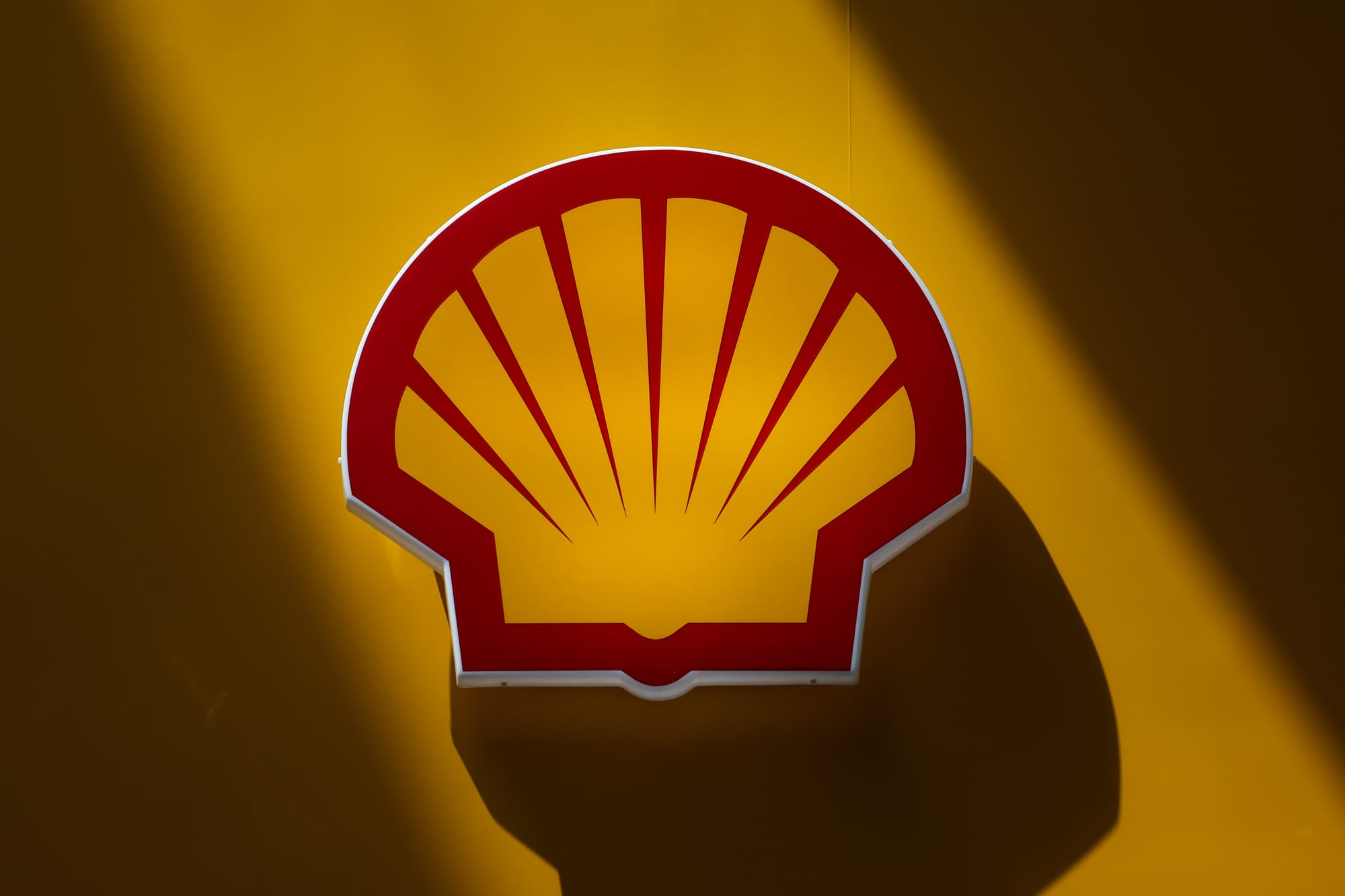 Shell Faces Up to $2 Billion Impairment as Market Conditions Force ...
