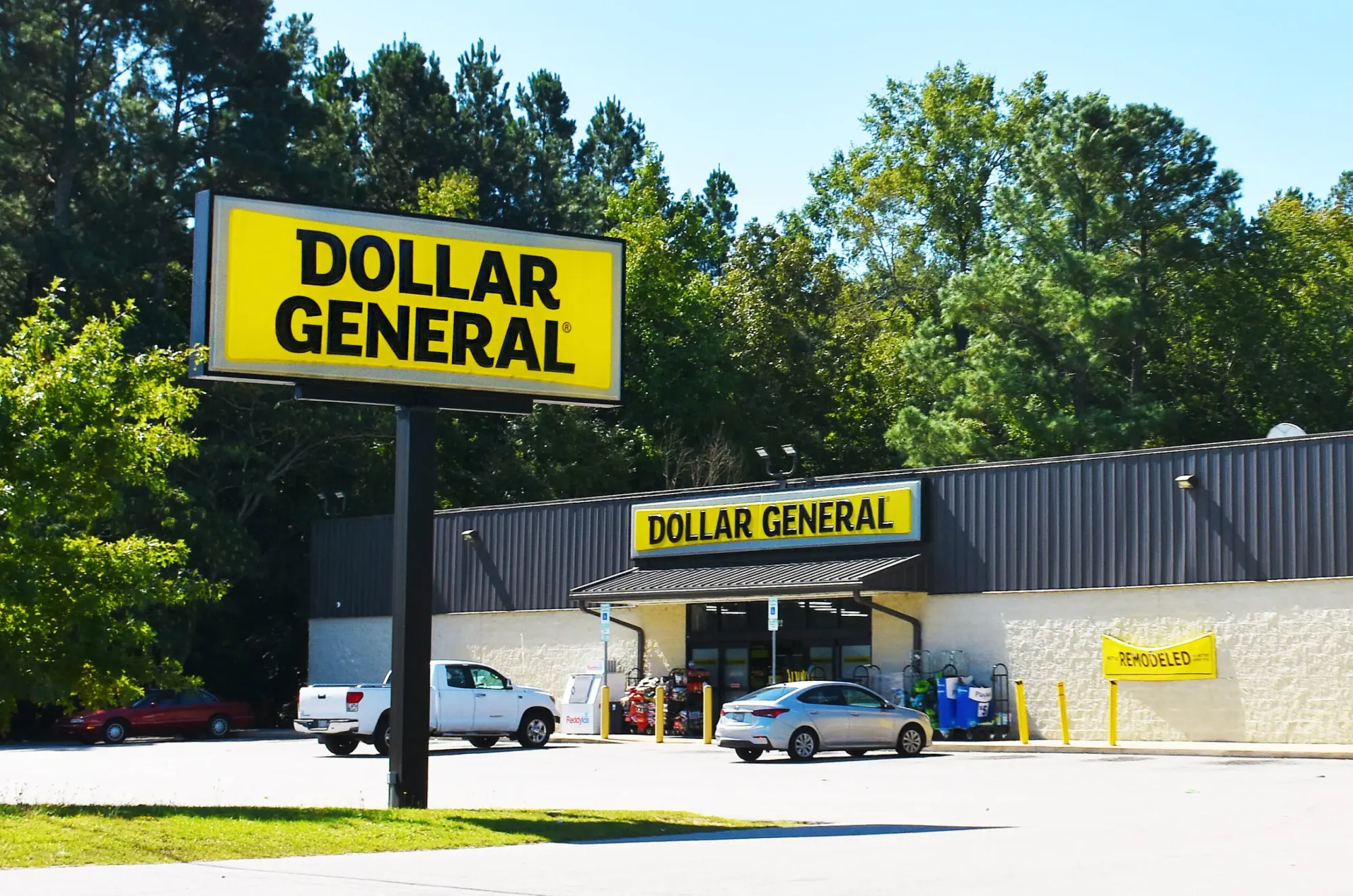 Bank of America Boosts Dollar General Price Target 14.3% Ahead of ...