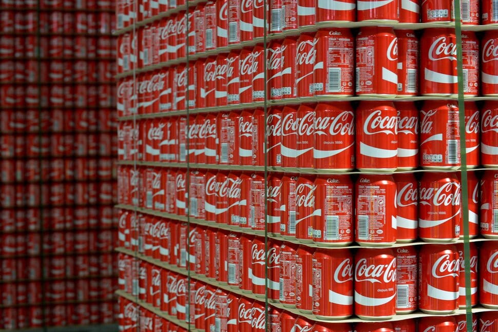 Coca-Cola Drops Corn Syrup for Cane Sugar in U.S. Sodas, Stirring ...